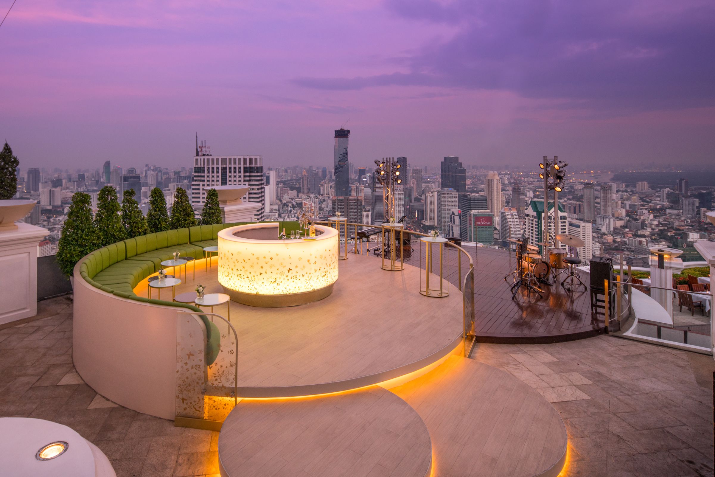 Flûte by lebua – The World’s Highest Open-Air Champagne Bar