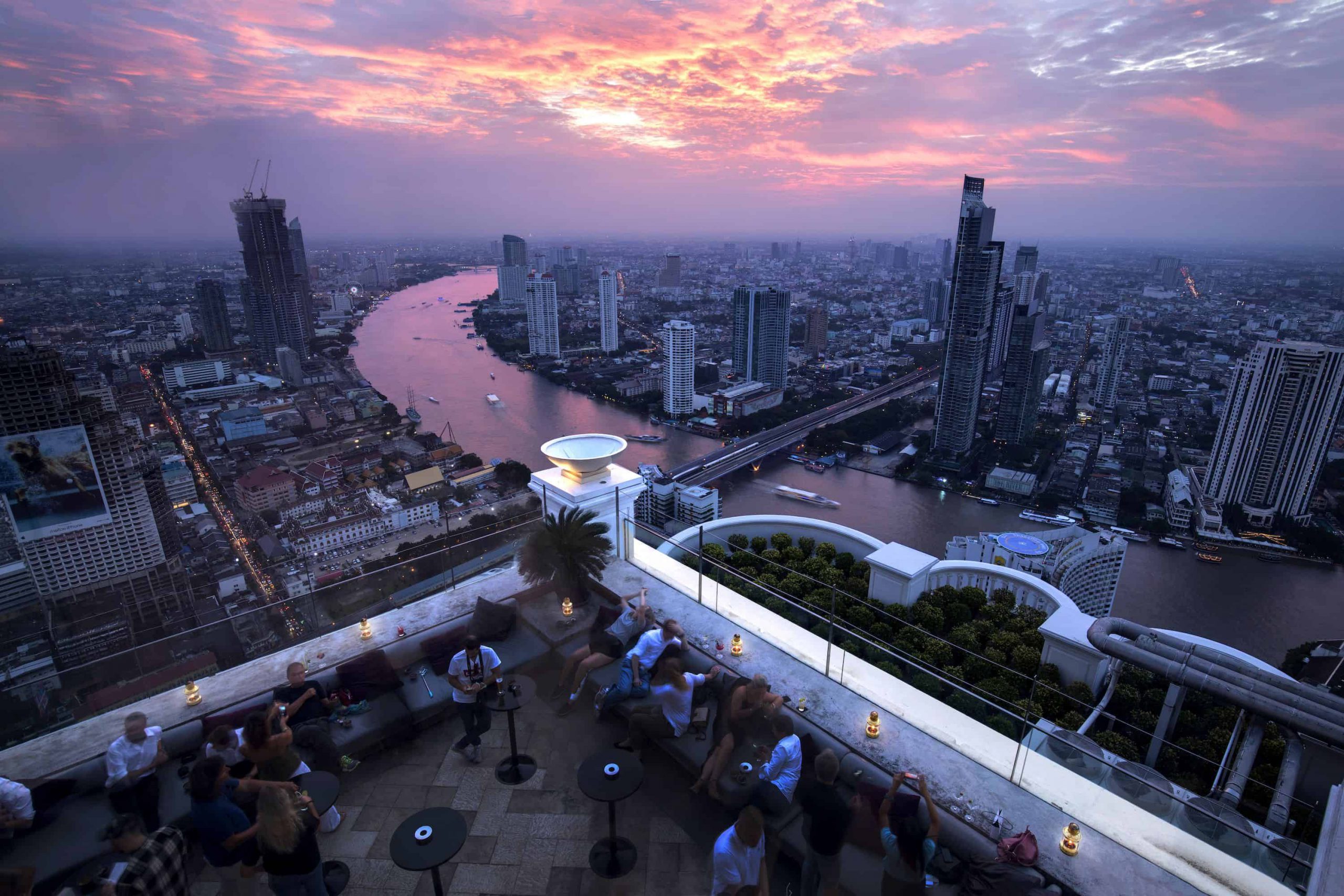 Distil | Best Cocktail Venue in Bangkok | Unforgettable Views