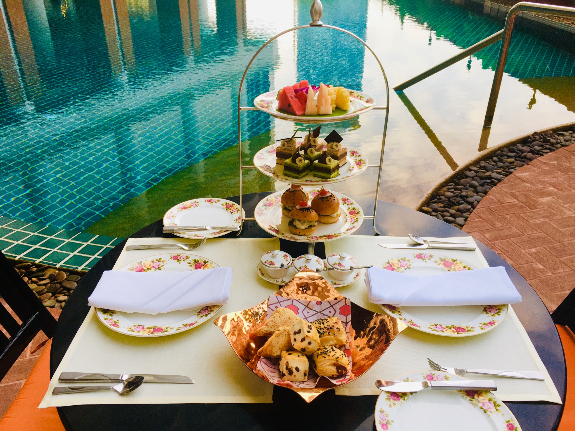 lebua at State Tower | The Best 5 Star Luxury Hotel in Bangkok, Thailand